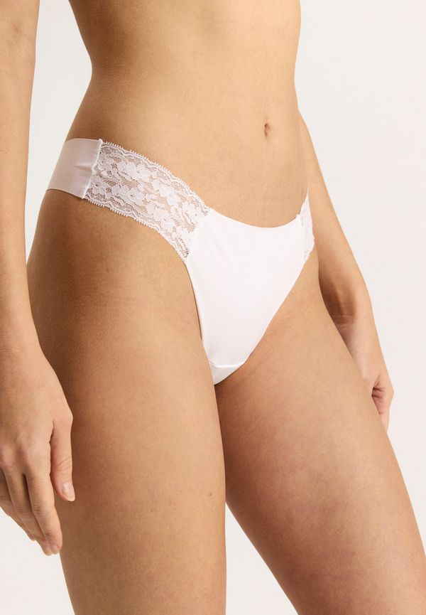 Stringtrosor med spets dam (2025) • Nu upp till 70% rea | Alissa