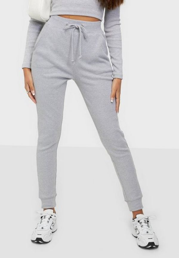 Mjukisbyxor med fickor dam (2025) • Rea med upp till 70% | Alissa