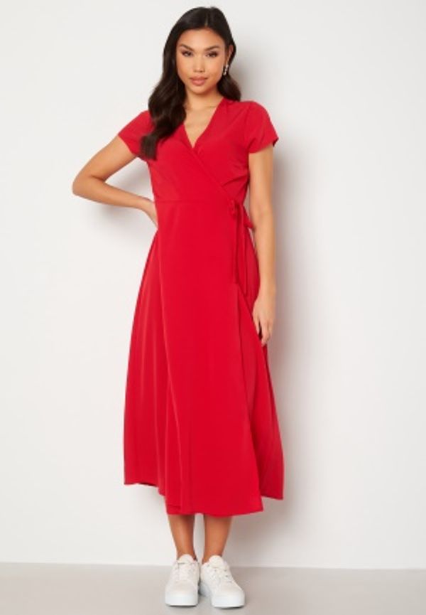 Röda klänningar (2025) • Rea med upp till 70% | Alissa