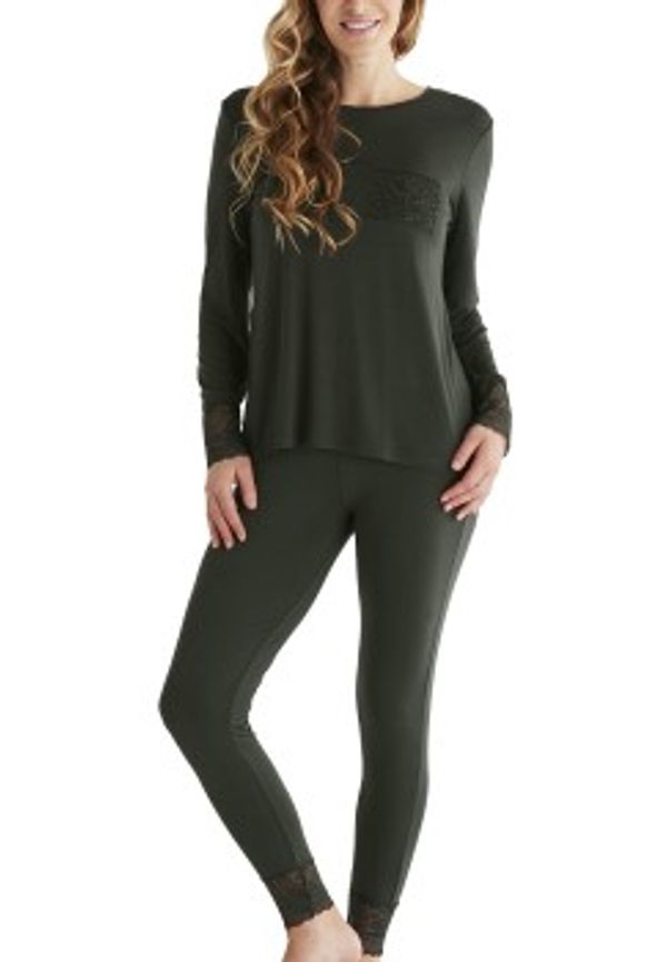 SET pyjamas dam (2025) • Rea på snygga modeller online | Alissa