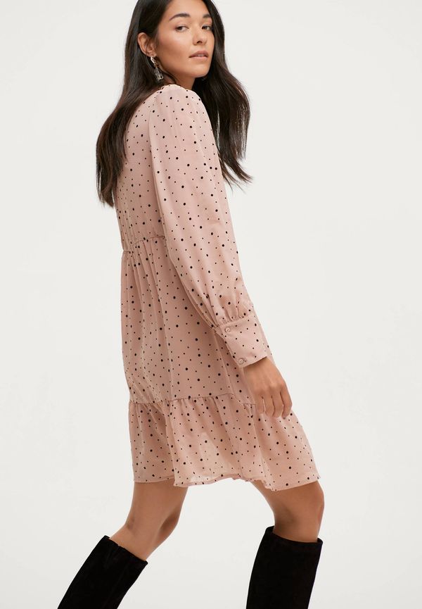 Rosa klänningar med krage (2025) • Rea med upp till 60% | Alissa