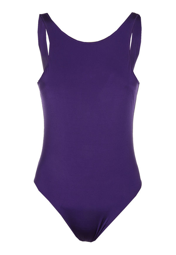 Kostymer dam (2025) • Rea på snygga modeller online | Alissa