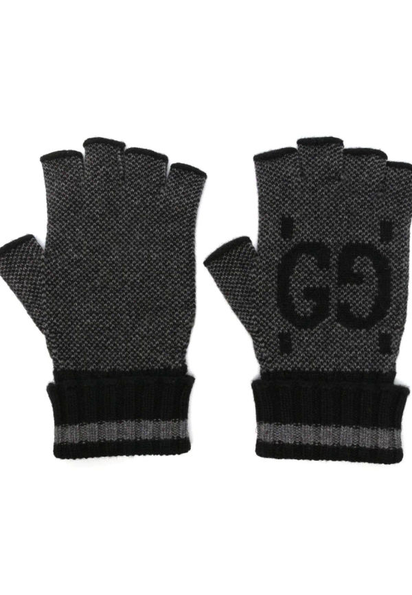 Torgvantar dam (2025) • Rea på snygga modeller online | Alissa