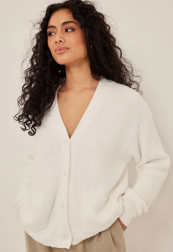 Oversize vita cardigans dam (2026) • Nu upp till 30% rabatt | Alissa