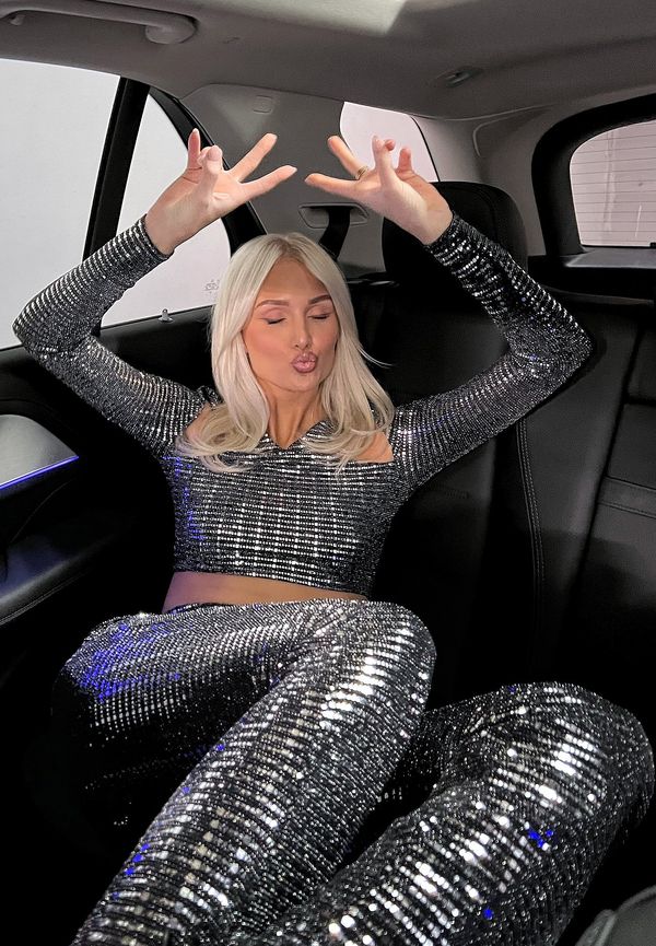 Silvriga toppar dam (2025) • Nu upp till 86% rabatt | Alissa