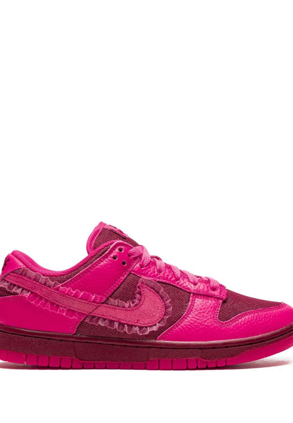 Rosa Nike sneakers med gummisula dam (2025) • Köp online. Upp till -0% ...