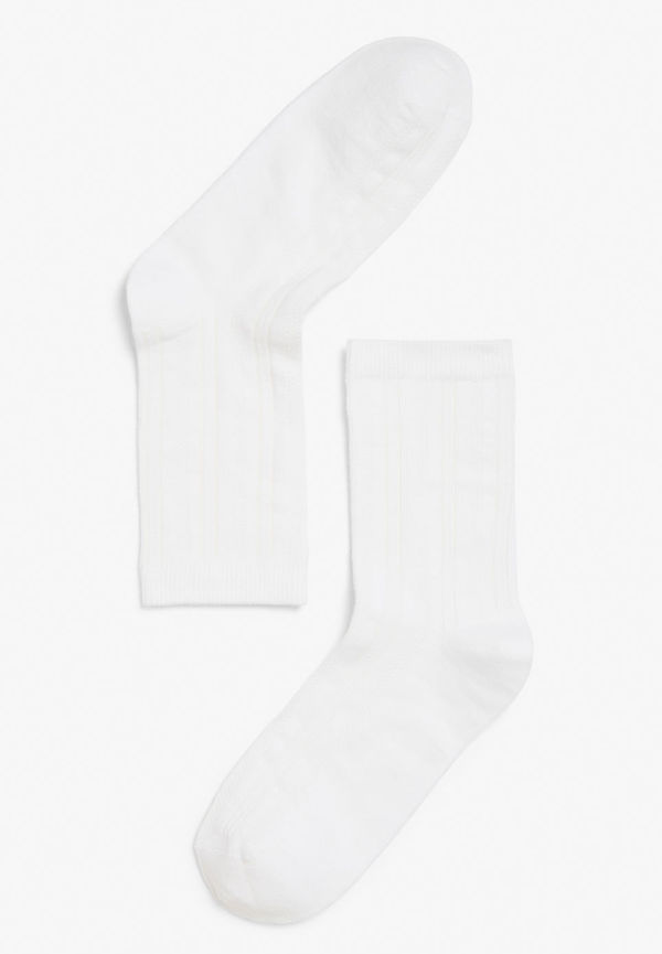 Vita bomullsstrumpor dam (2026) • Nu upp till 63% rea | Alissa