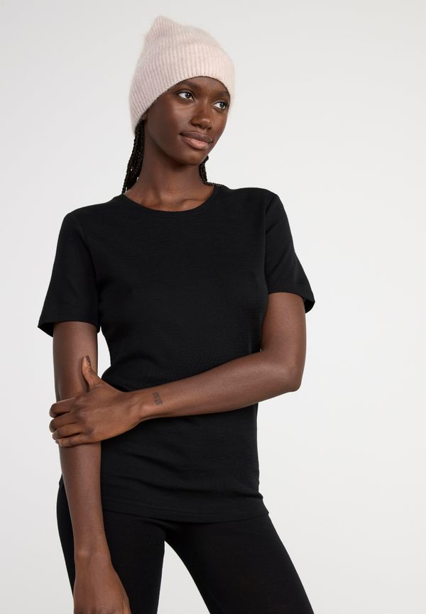 Svarta Lindex toppar dam (2025) • Nu upp till 70% rea | Alissa