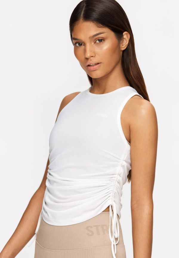 Vita linnen dam (2025) • Rea på snygga modeller online | Alissa