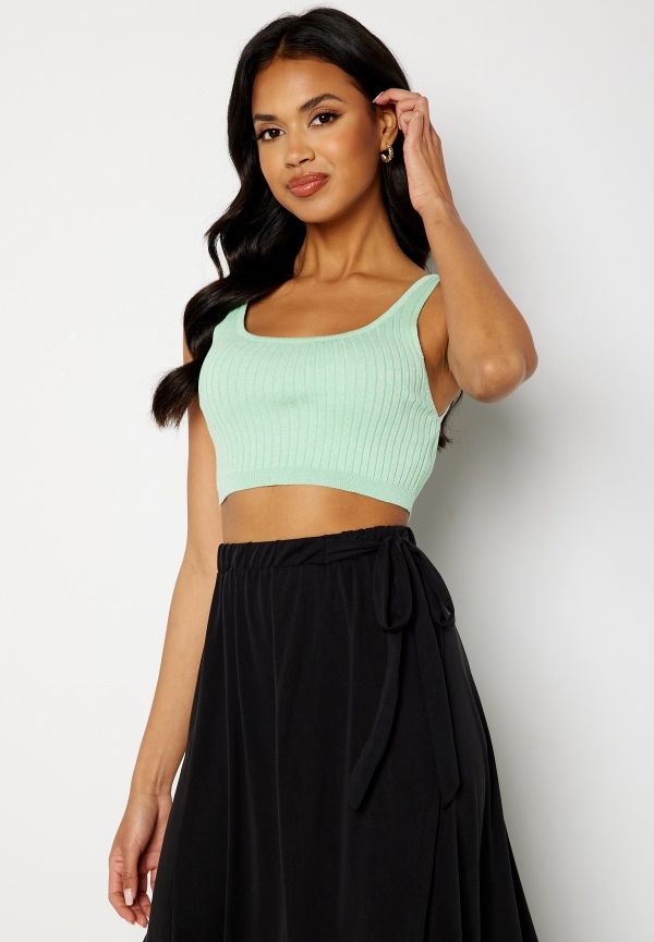 Festtoppar dam (2025) • Rea på snygga modeller online | Alissa