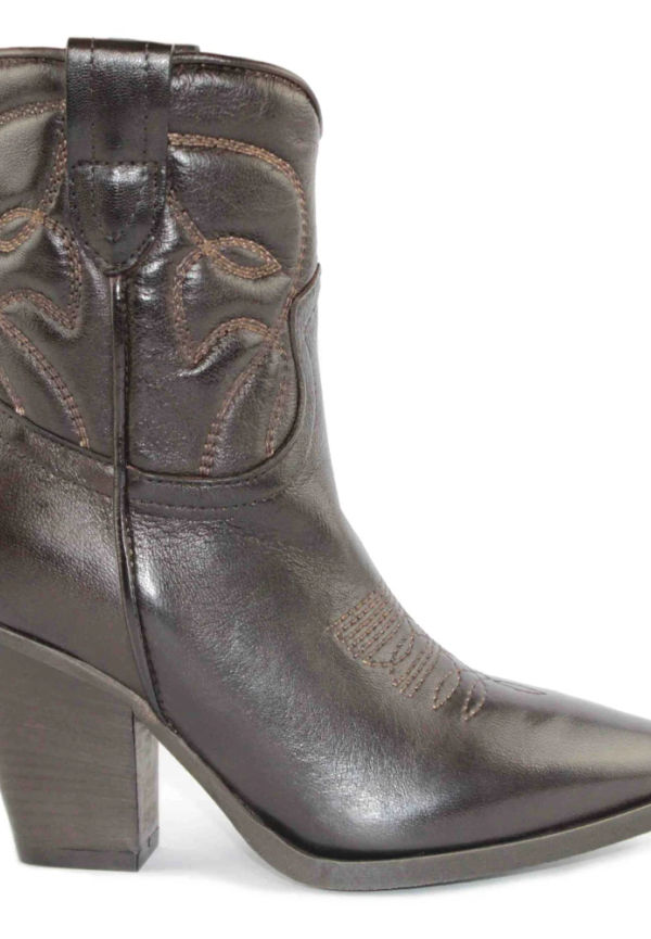 Bruna stövlar dam (2025) • Nu upp till 70% rea | Alissa